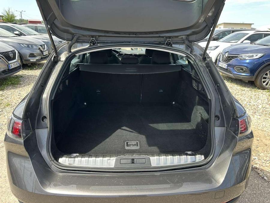 Grey Peugeot 508 2022 in Vilnius, with an engine capacity of 1.50 L and mileage of 186 thousand km for 11252 €, photo 9 on AUTOMOTO.COM.LV