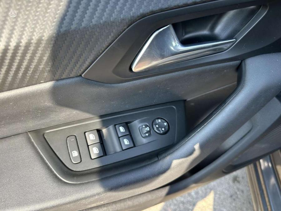 Grey Peugeot 508 2022 in Vilnius, with an engine capacity of 1.50 L and mileage of 193 thousand km for 10889 €, photo 14 on AUTOMOTO.COM.LV