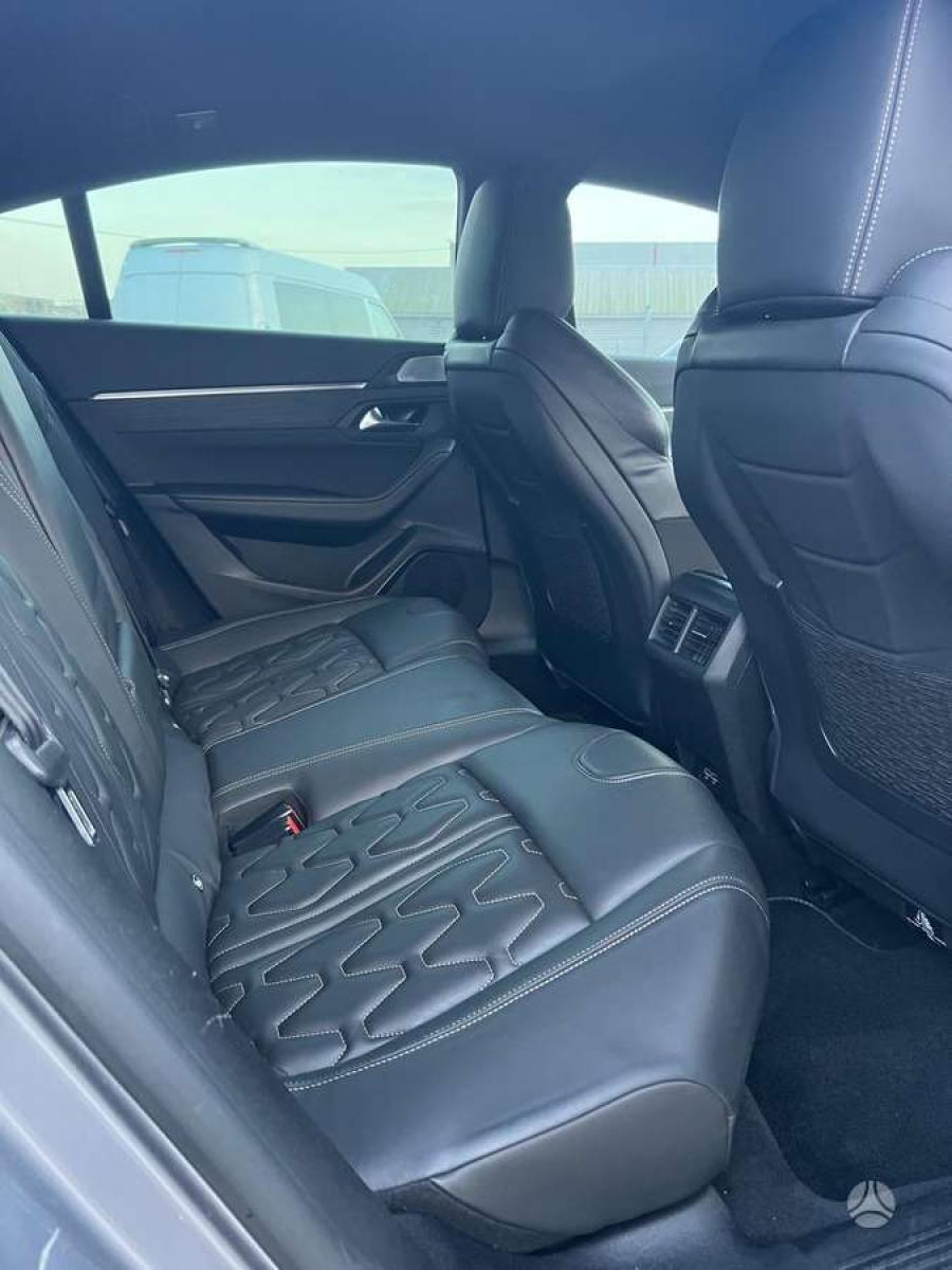 Peugeot 508 2019 Ukmergė, ar dzinēja tilpumu 2.00 L un nobraukumu 210 tūkst. km par 9950 €, foto 32 vietnē AUTOMOTO.COM.LV
