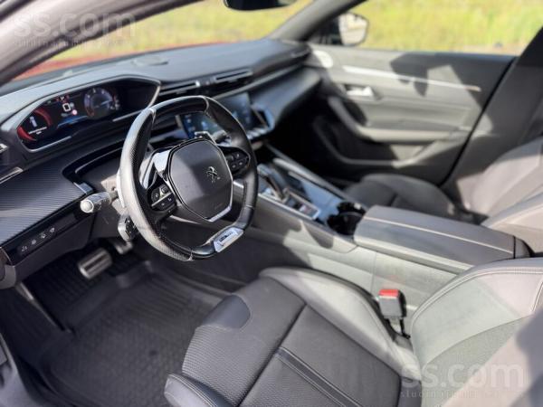 Red Peugeot 508 2019 in Tukums, with an engine capacity of 2.00 L and mileage of 117 thousand km for 14950 €, photo 5 on AUTOMOTO.COM.LV