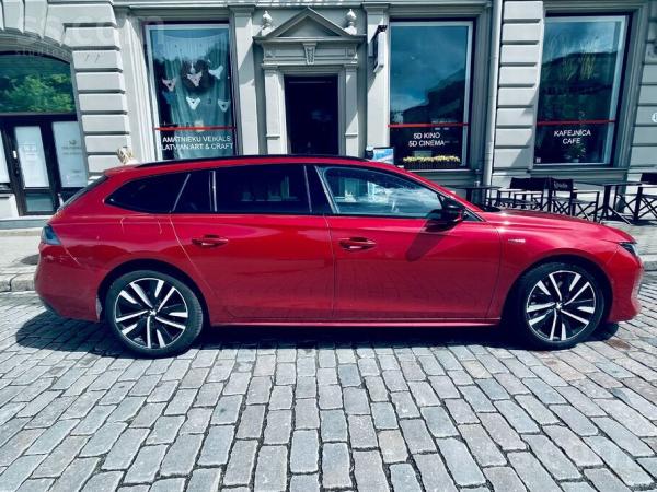 Red Peugeot 508 2021 in Riga, with an engine capacity of 1.60 L and mileage of 172 thousand km for 16900 €, photo 6 on AUTOMOTO.COM.LV