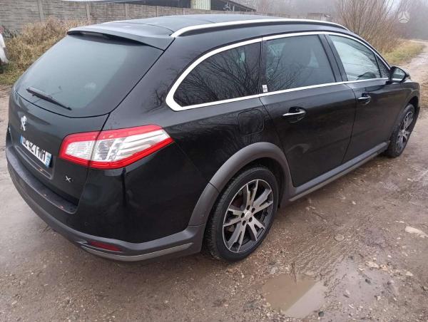 Melns Peugeot 508 RXH 2014 Kauņa, ar dzinēja tilpumu 2.00 L un nobraukumu 386 tūkst. km par 4750 €, foto 3 vietnē AUTOMOTO.COM.LV