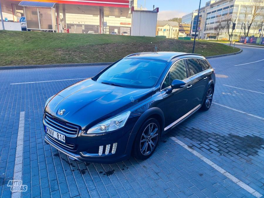 Black Peugeot 508 RXH 2014 in Vilnius, with an engine capacity of 2.00 L and mileage of 270 thousand km for 4200 €, photo 3 on AUTOMOTO.COM.LV