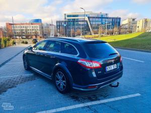 Black Peugeot 508 RXH 2014 in Vilnius, with an engine capacity of 2.00 L and mileage of 270 thousand km for 4200 €, photo 4 on AUTOMOTO.COM.LV