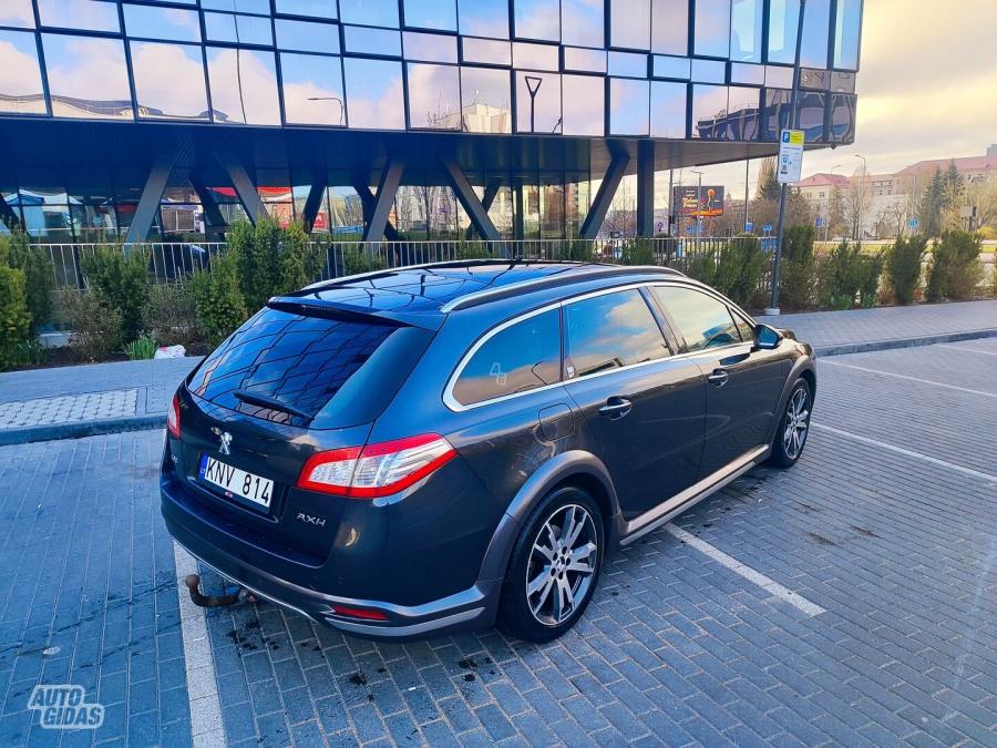 Black Peugeot 508 RXH 2014 in Vilnius, with an engine capacity of 2.00 L and mileage of 270 thousand km for 4200 €, photo 5 on AUTOMOTO.COM.LV
