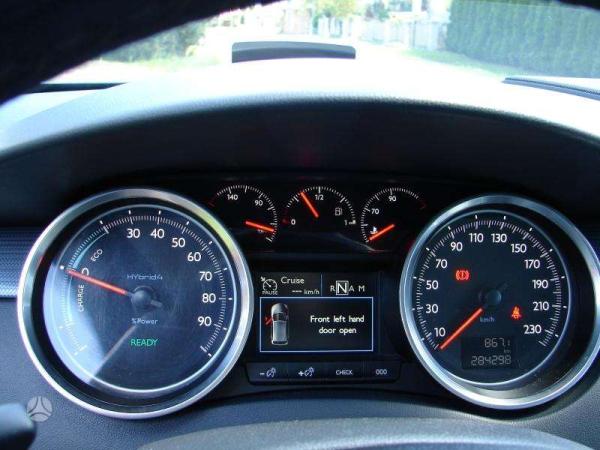Black Peugeot 508 RXH 2014 in Panevezys, with an engine capacity of 2.00 L and mileage of 285 thousand km for 7500 €, photo 5 on AUTOMOTO.COM.LV
