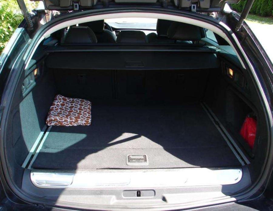 Black Peugeot 508 RXH 2014 in Panevezys, with an engine capacity of 2.00 L and mileage of 285 thousand km for 7500 €, photo 14 on AUTOMOTO.COM.LV