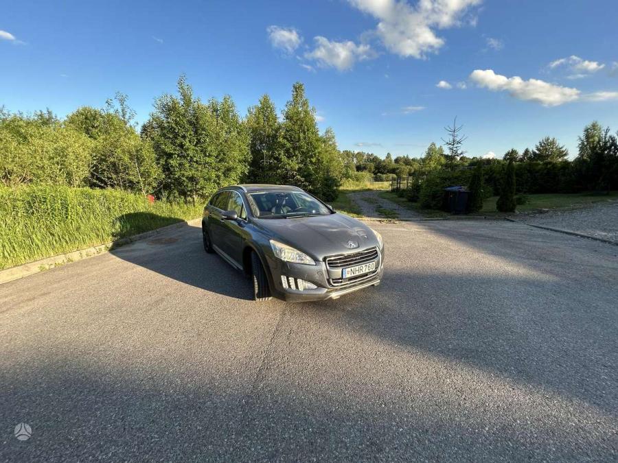 Grey Peugeot 508 RXH 2012 in Vilnius, with an engine capacity of 0.00 L and mileage of 287 thousand km for 6200 €, photo 3 on AUTOMOTO.COM.LV
