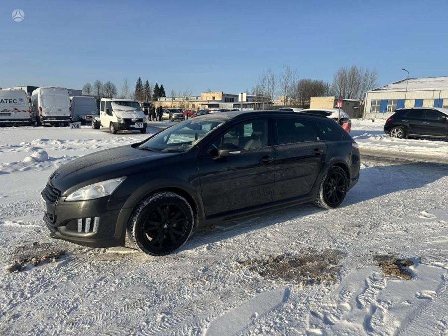 Pelēks Peugeot 508 RXH 2013 Tauragė, ar dzinēja tilpumu 2.00 L un nobraukumu 260 tūkst. km par 4600 €, foto 1 vietnē AUTOMOTO.COM.LV