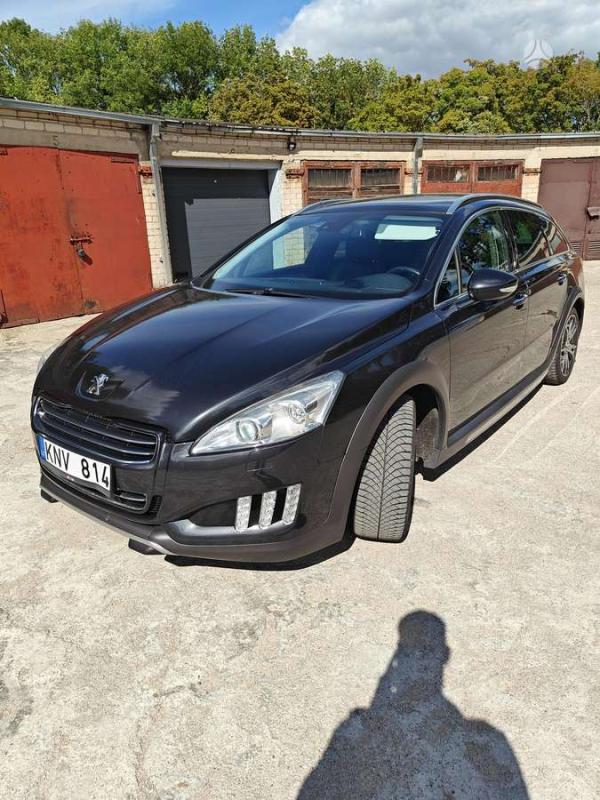 Grey Peugeot 508 RXH 2014 in Kaunas, with an engine capacity of 2.00 L and mileage of 275 thousand km for 5500 €, photo 1 on AUTOMOTO.COM.LV