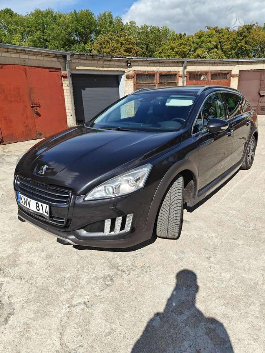 Grey Peugeot 508 RXH 2014 in Kaunas, with an engine capacity of 2.00 L and mileage of 275 thousand km for 5500 €, photo 1 on AUTOMOTO.COM.LV