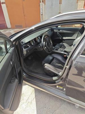 Grey Peugeot 508 RXH 2014 in Kaunas, with an engine capacity of 2.00 L and mileage of 275 thousand km for 5500 €, photo 8 on AUTOMOTO.COM.LV