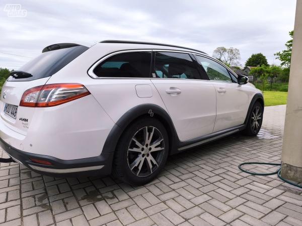 Peugeot 508 RXH 2012 in Sakiai, with an engine capacity of 2.00 L and mileage of 277 thousand km for 6200 €, photo 4 on AUTOMOTO.COM.LV