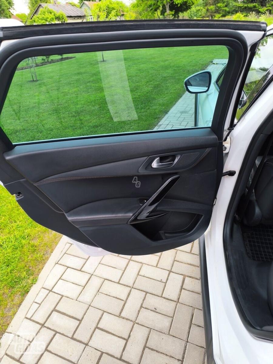 Peugeot 508 RXH 2012 in Sakiai, with an engine capacity of 2.00 L and mileage of 277 thousand km for 6200 €, photo 9 on AUTOMOTO.COM.LV
