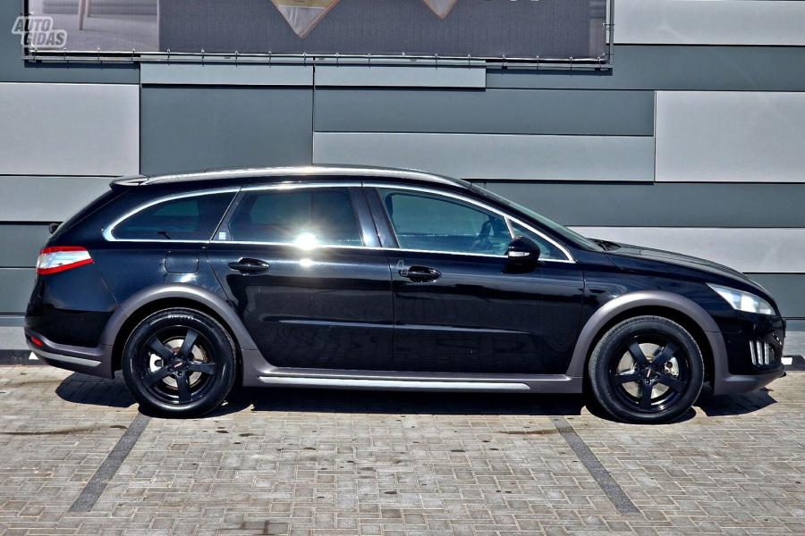 Peugeot 508 RXH 2013 in Panevezys, with an engine capacity of 2.00 L and mileage of 250 thousand km for 4950 €, photo 4 on AUTOMOTO.COM.LV