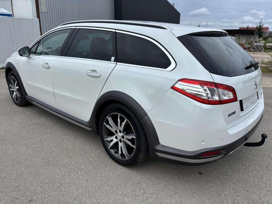Peugeot 508 RXH 2015 in Taurage, with an engine capacity of 2.00 L and mileage of 254 thousand km for 6500 €, photo 9 on AUTOMOTO.COM.LV