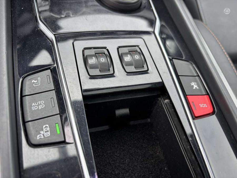 Peugeot 508 RXH 2015 in Taurage, with an engine capacity of 2.00 L and mileage of 254 thousand km for 6500 €, photo 16 on AUTOMOTO.COM.LV