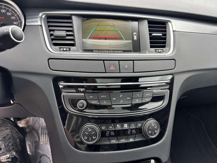 Peugeot 508 RXH 2015 in Taurage, with an engine capacity of 2.00 L and mileage of 254 thousand km for 6500 €, photo 18 on AUTOMOTO.COM.LV