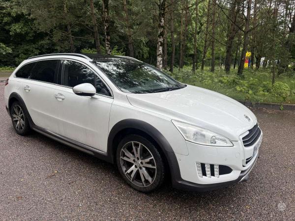 Balts Peugeot 508 RXH 2013 Viļņa, ar dzinēja tilpumu 2.00 L un nobraukumu 290 tūkst. km par 3200 €, foto 3 vietnē AUTOMOTO.COM.LV
