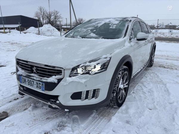 White Peugeot 508 RXH 2014 in Taurage, with an engine capacity of 2.00 L and mileage of 100 thousand km for 5700 €, photo 1 on AUTOMOTO.COM.LV