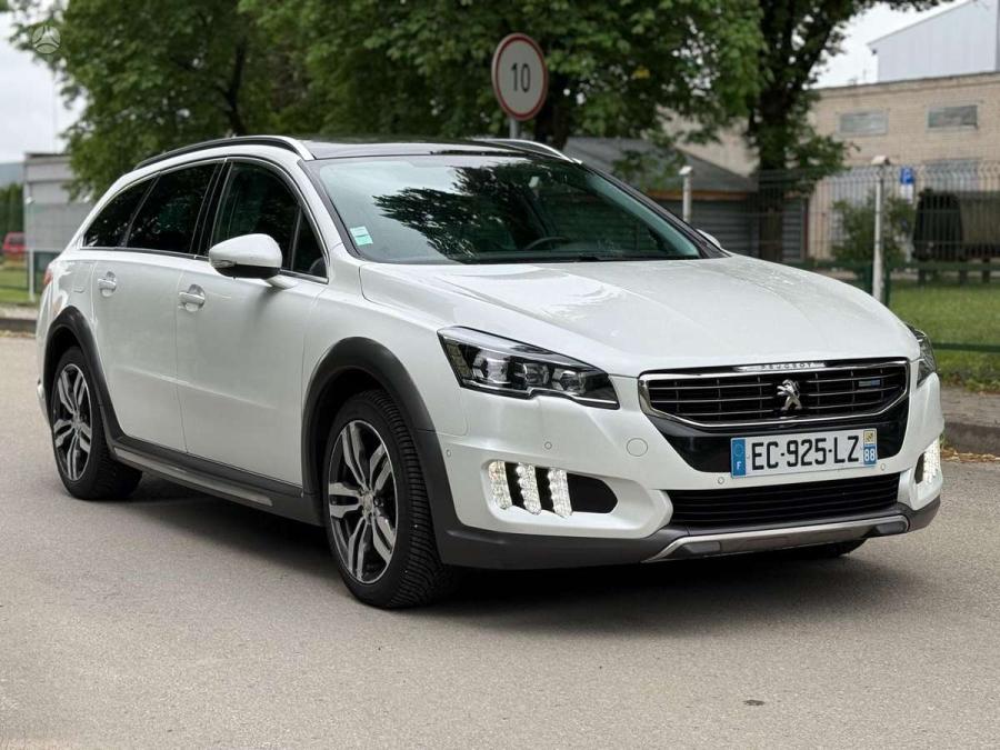 White Peugeot 508 RXH 2016 in Taurage, with an engine capacity of 2.00 L and mileage of 280 thousand km for 6400 €, photo 7 on AUTOMOTO.COM.LV