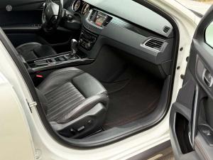 White Peugeot 508 RXH 2016 in Taurage, with an engine capacity of 2.00 L and mileage of 280 thousand km for 6400 €, photo 13 on AUTOMOTO.COM.LV