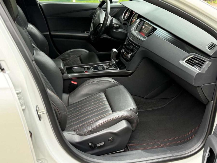 White Peugeot 508 RXH 2016 in Taurage, with an engine capacity of 2.00 L and mileage of 280 thousand km for 6400 €, photo 15 on AUTOMOTO.COM.LV