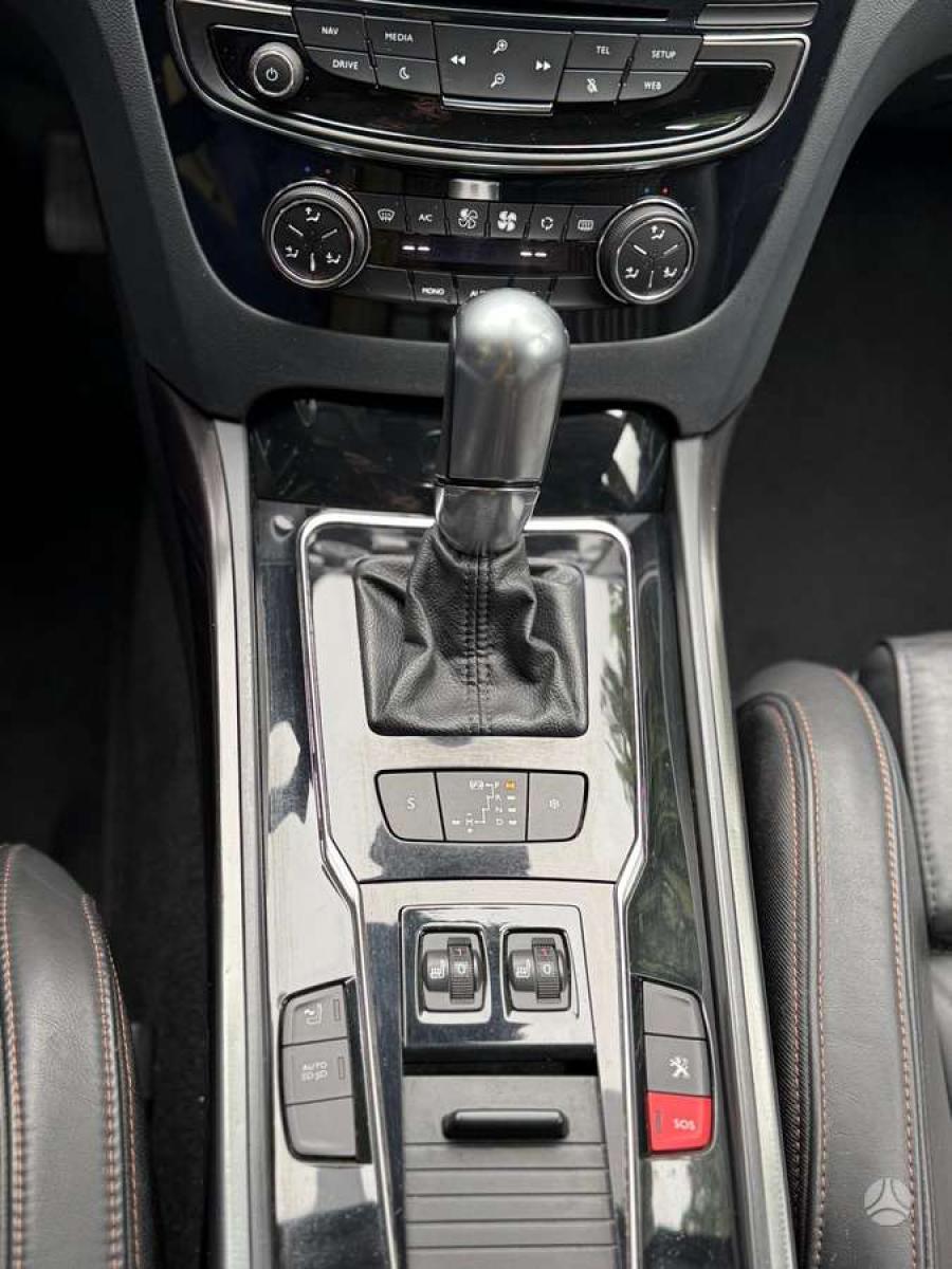 White Peugeot 508 RXH 2016 in Taurage, with an engine capacity of 2.00 L and mileage of 280 thousand km for 6400 €, photo 18 on AUTOMOTO.COM.LV