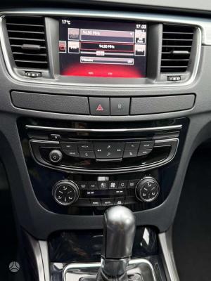 White Peugeot 508 RXH 2016 in Taurage, with an engine capacity of 2.00 L and mileage of 280 thousand km for 6400 €, photo 20 on AUTOMOTO.COM.LV