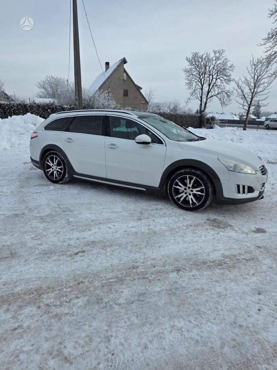 Balts Peugeot 508 RXH 2012 Tauragė, ar dzinēja tilpumu 2.00 L un nobraukumu 240 tūkst. km par 5600 €, foto 3 vietnē AUTOMOTO.COM.LV