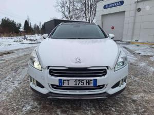 White Peugeot 508 RXH 2013 in Kelme, with an engine capacity of 2.00 L and mileage of 237 thousand km for 5350 €, photo 5 on AUTOMOTO.COM.LV