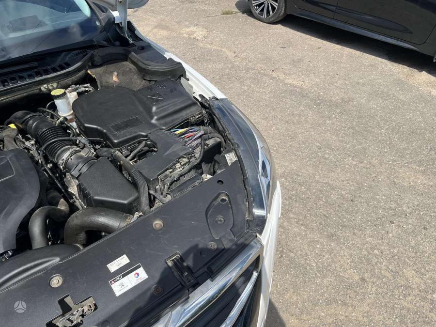 Balts Peugeot 508 RXH 2014 Kauņa, ar dzinēja tilpumu 2.00 L un nobraukumu 319 tūkst. km par 4400 €, foto 11 vietnē AUTOMOTO.COM.LV