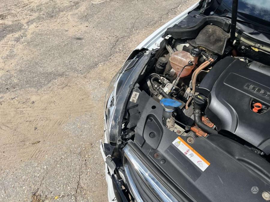 Balts Peugeot 508 RXH 2014 Kauņa, ar dzinēja tilpumu 2.00 L un nobraukumu 319 tūkst. km par 4400 €, foto 13 vietnē AUTOMOTO.COM.LV