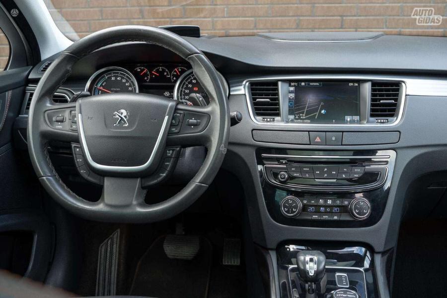 Balts Peugeot 508 RXH 2015 Marijampole, ar dzinēja tilpumu 2.00 L un nobraukumu 273 tūkst. km par 7250 €, foto 16 vietnē AUTOMOTO.COM.LV