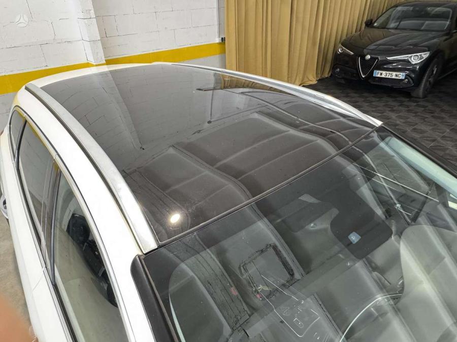 White Peugeot 508 RXH 2016 in Kaunas, with an engine capacity of 2.00 L and mileage of 230 thousand km for 5999 €, photo 8 on AUTOMOTO.COM.LV