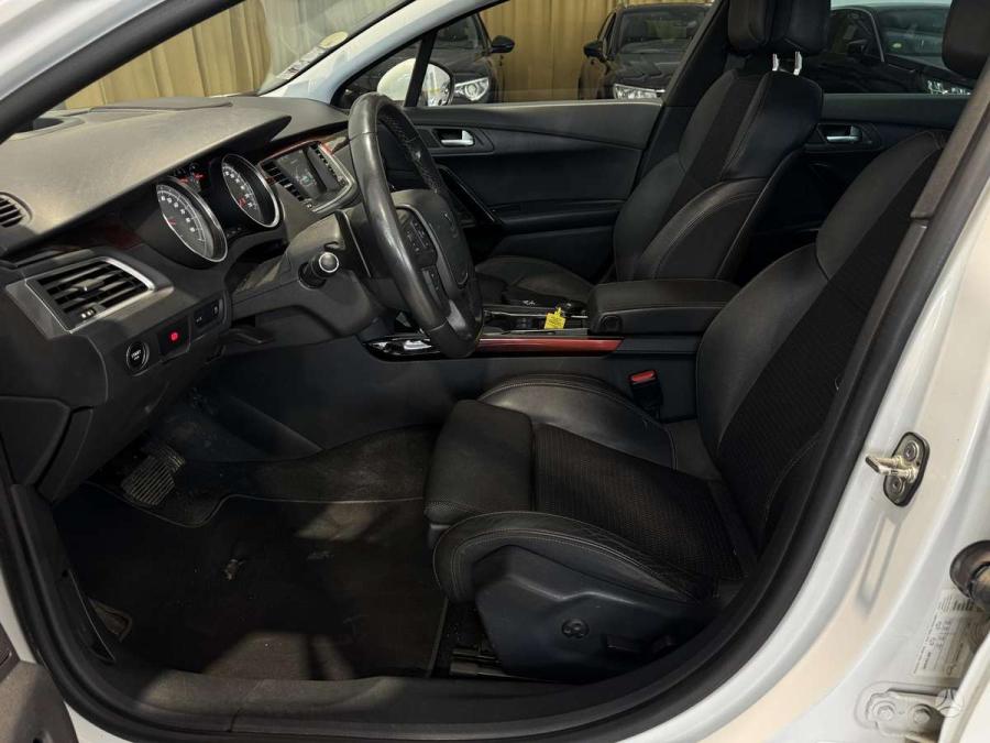 White Peugeot 508 RXH 2016 in Kaunas, with an engine capacity of 2.00 L and mileage of 230 thousand km for 5999 €, photo 17 on AUTOMOTO.COM.LV