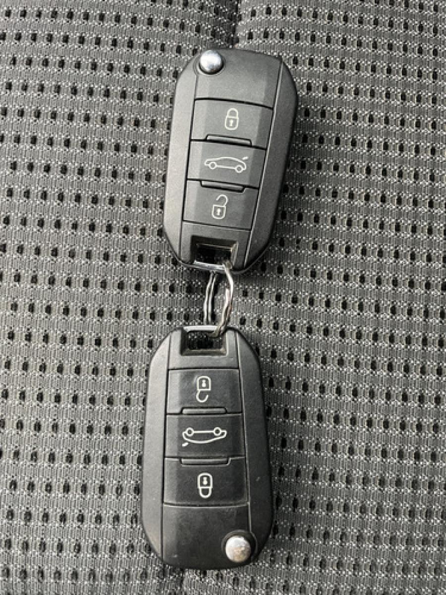 Peugeot 508 2011 Tallina, ar dzinēja tilpumu 1.60 L un nobraukumu 215 tūkst. km par 1299 €, foto 13 vietnē AUTOMOTO.COM.LV
