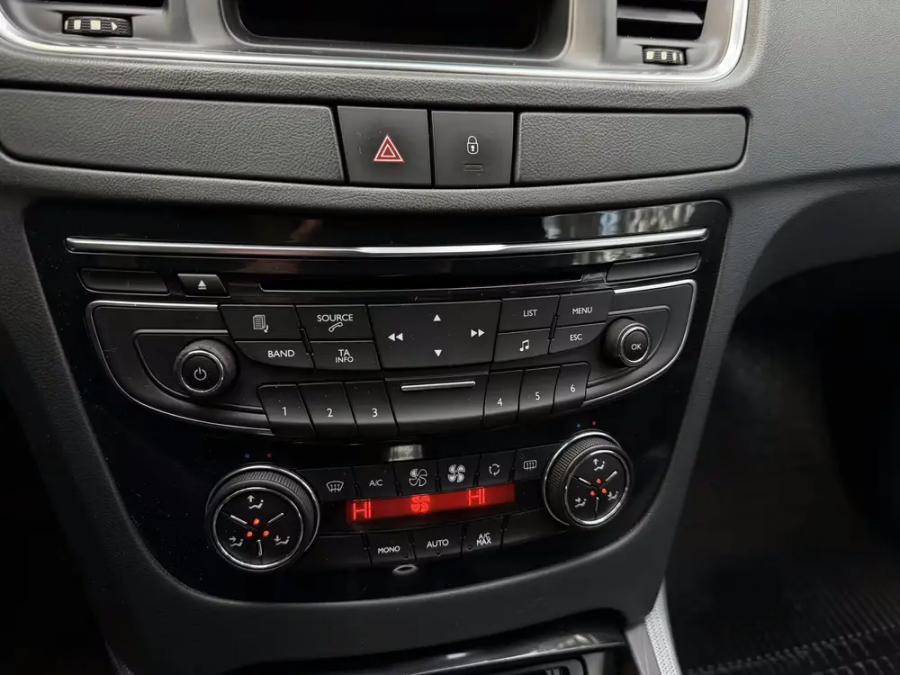 Peugeot 508 2012 Rīga, ar dzinēja tilpumu 1.60 L un nobraukumu 315 tūkst. km par 3490 €, foto 16 vietnē AUTOMOTO.COM.LV