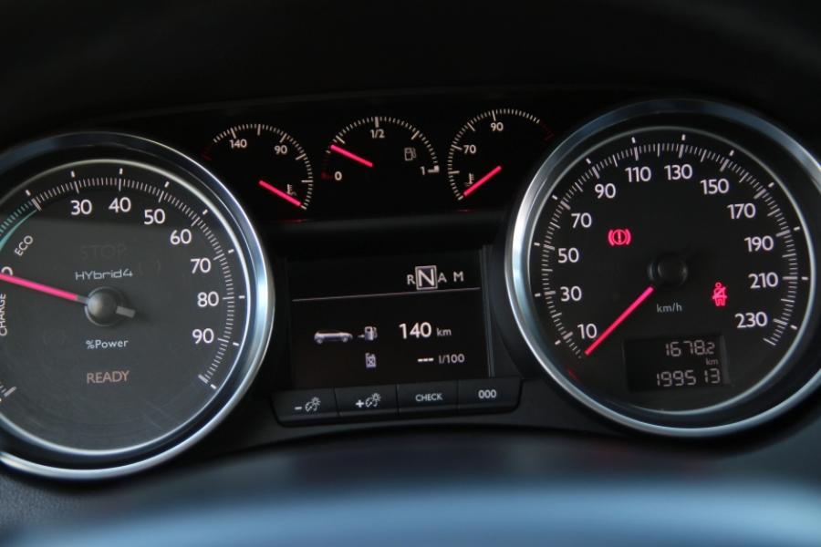 Peugeot 508 2012 Rīga, ar dzinēja tilpumu 2.00 L un nobraukumu 199 tūkst. km par 7990 €, foto 17 vietnē AUTOMOTO.COM.LV