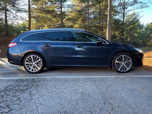Peugeot 508 2013 Tallina, ar dzinēja tilpumu 2.20 L un nobraukumu 304 tūkst. km par 5490 €, foto 2 vietnē AUTOMOTO.COM.LV