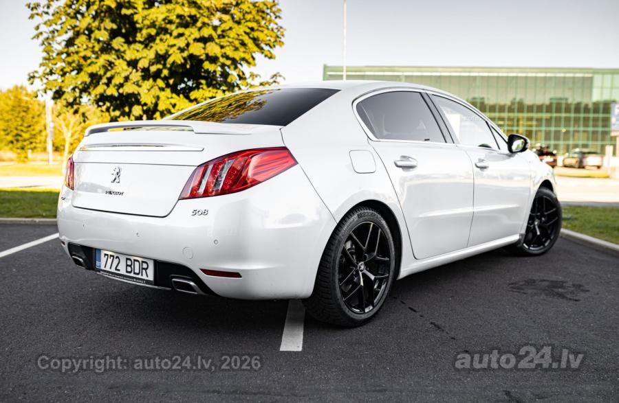 Balts Peugeot 508 2011 Tallina, ar dzinēja tilpumu 2.20 L un nobraukumu 153 tūkst. km par 7799 €, foto 6 vietnē AUTOMOTO.COM.LV