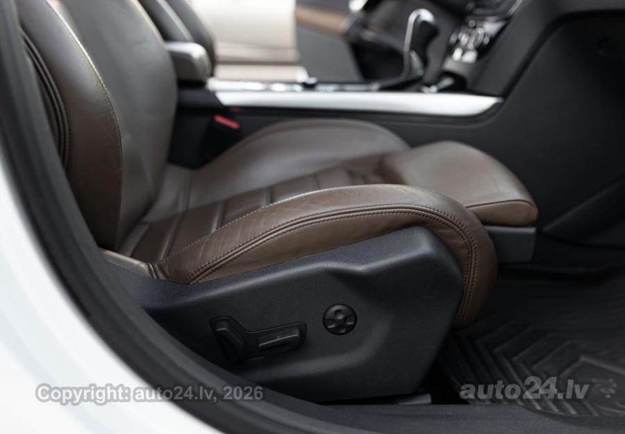 Balts Peugeot 508 2011 Tallina, ar dzinēja tilpumu 2.20 L un nobraukumu 153 tūkst. km par 7799 €, foto 11 vietnē AUTOMOTO.COM.LV