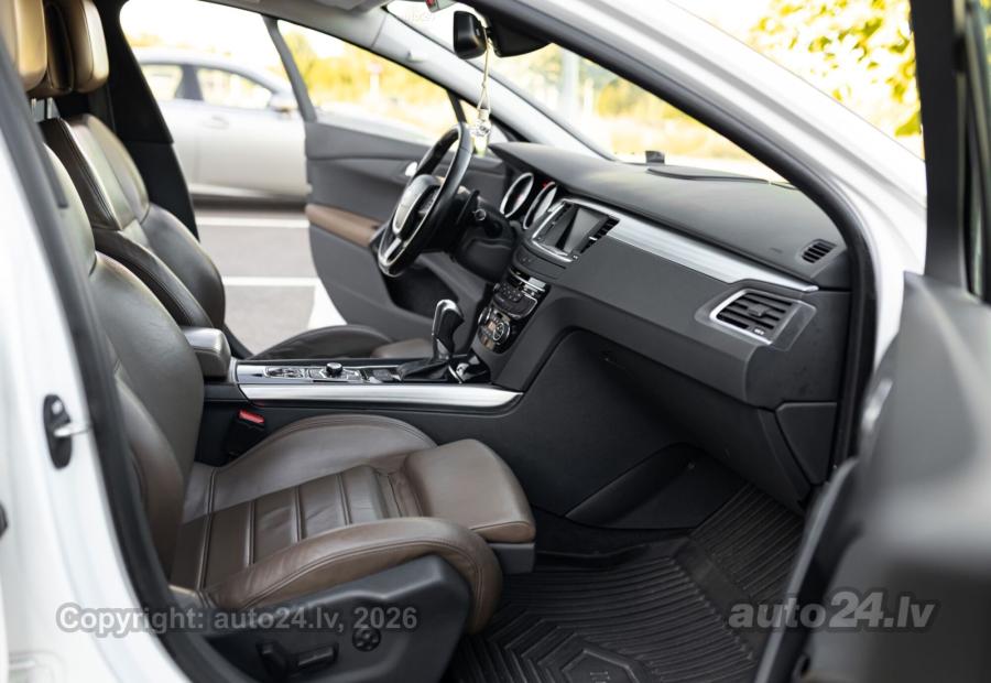Balts Peugeot 508 2011 Tallina, ar dzinēja tilpumu 2.20 L un nobraukumu 153 tūkst. km par 7799 €, foto 23 vietnē AUTOMOTO.COM.LV