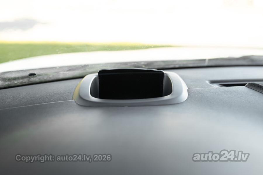 Balts Peugeot 508 2011 Tallina, ar dzinēja tilpumu 2.20 L un nobraukumu 153 tūkst. km par 7799 €, foto 26 vietnē AUTOMOTO.COM.LV