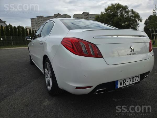 Peugeot 508 2011 Jelgava vietnē Balts Peugeot 508 2011 Jelgava, ar dzinēja tilpumu 2.20 L un nobraukumu 266 tūkst. km par 6990 €, foto 5 vietnē AUTOMOTO.COM.LV