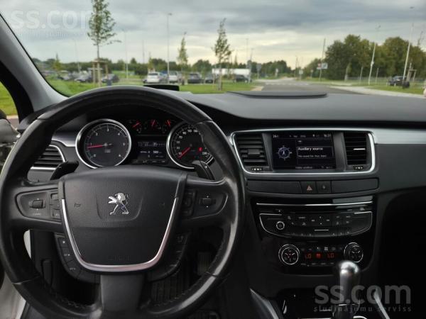 Peugeot 508 2011 Jelgava vietnē Balts Peugeot 508 2011 Jelgava, ar dzinēja tilpumu 2.20 L un nobraukumu 266 tūkst. km par 6990 €, foto 9 vietnē AUTOMOTO.COM.LV
