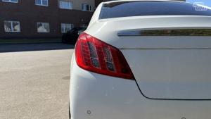 White Peugeot 508 2012 in Klaipeda, with an engine capacity of 2.00 L and mileage of 296 thousand km for 2700 €, photo 3 on AUTOMOTO.COM.LV