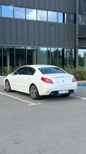 Balts Peugeot 508 2012 Viļņa, ar dzinēja tilpumu 2.18 L un nobraukumu 334 tūkst. km par 3000 €, foto  vietnē AUTOMOTO.COM.LV
