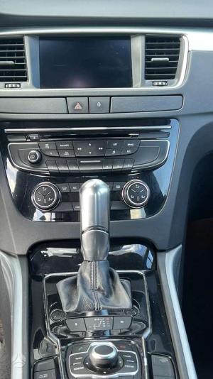 Balts Peugeot 508 2012 Viļņa, ar dzinēja tilpumu 2.18 L un nobraukumu 334 tūkst. km par 3000 €, foto 7 vietnē AUTOMOTO.COM.LV