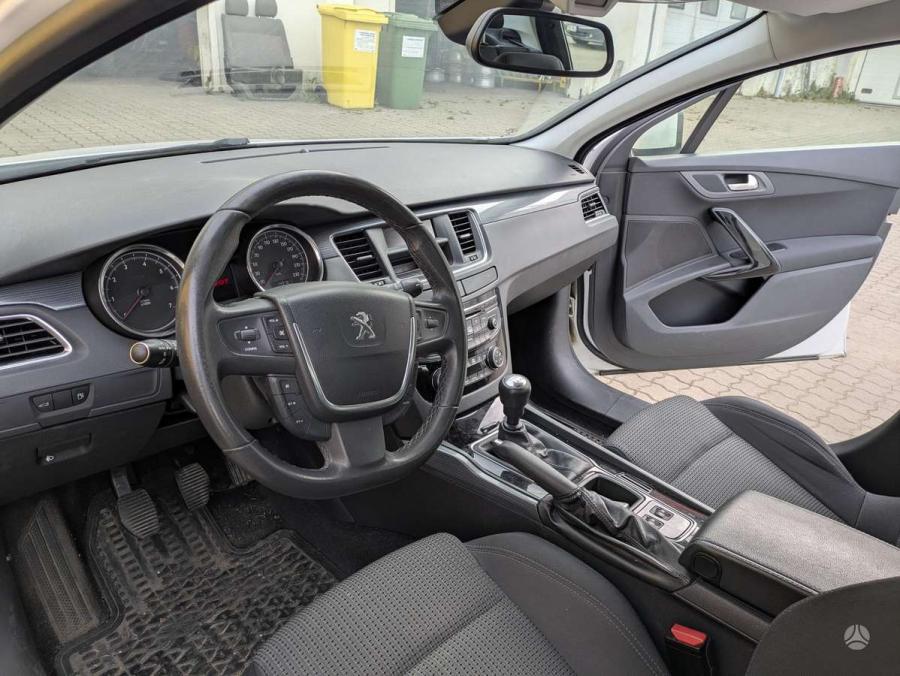 Balts Peugeot 508 2013 Rīga, ar dzinēja tilpumu 1.60 L un nobraukumu 134 tūkst. km par 2900 €, foto 6 vietnē AUTOMOTO.COM.LV